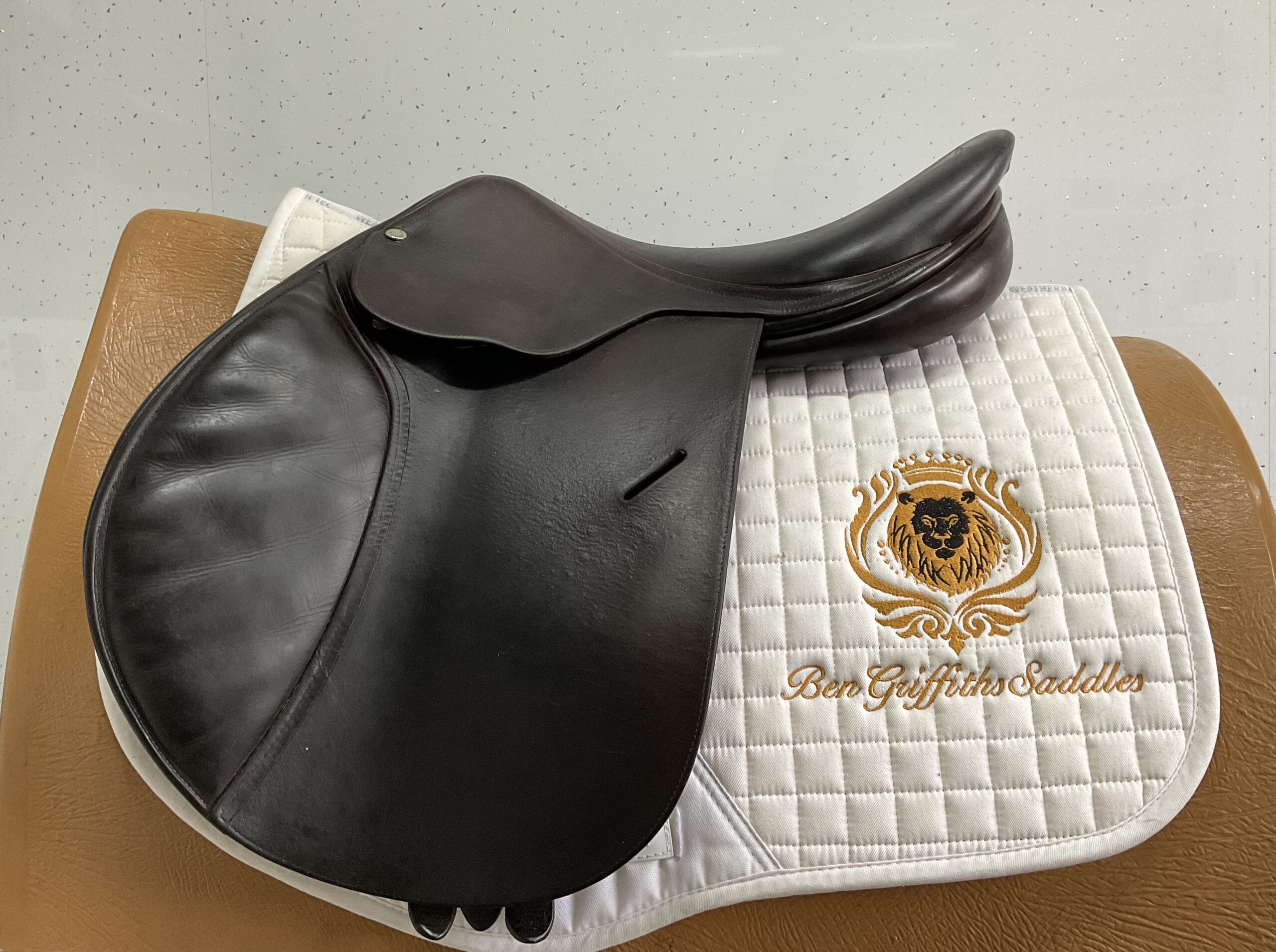 Butet 16” Medium Brown Jump Saddle - Ben Griffiths Saddles